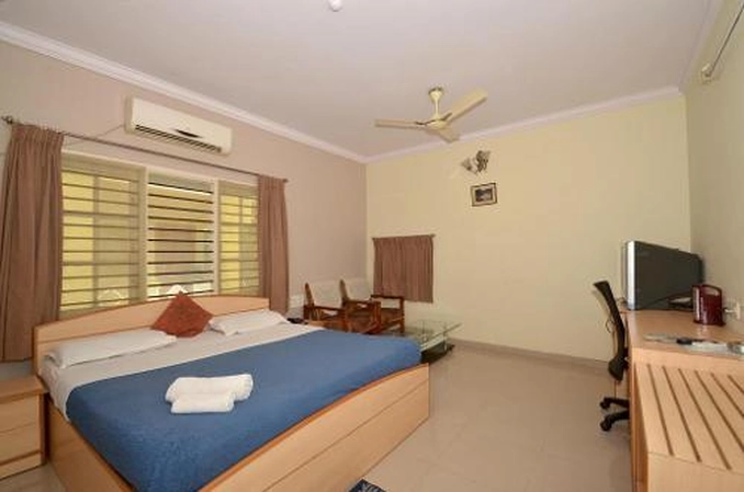 Service Apartments in Hrbr Layout Bangalore with Kitchen