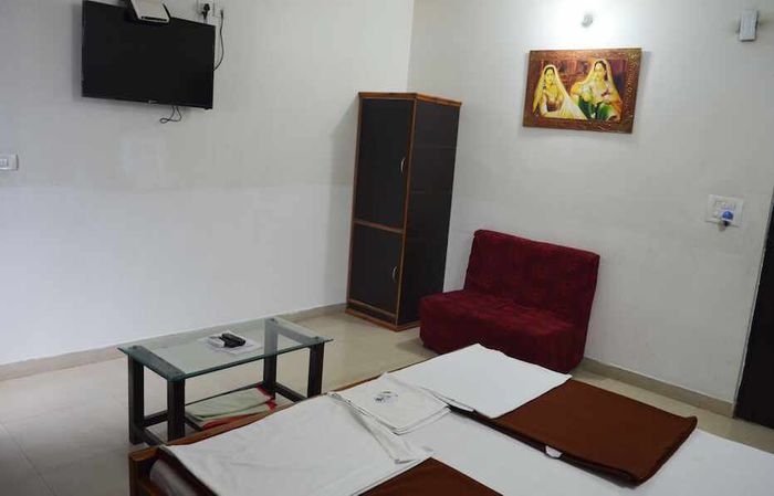 Book Hourly Hotels in Lucknow - Hotels Rooms For Few Hours