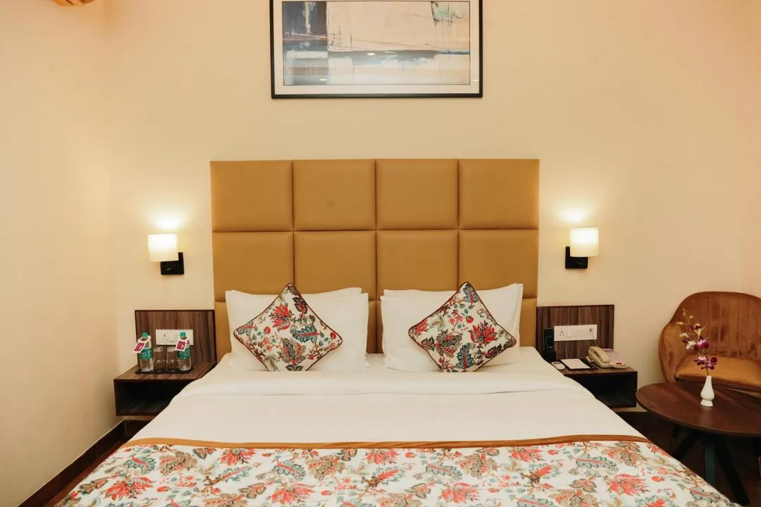 Book hourly hotels in Noida - Hotels Rooms For Few Hours