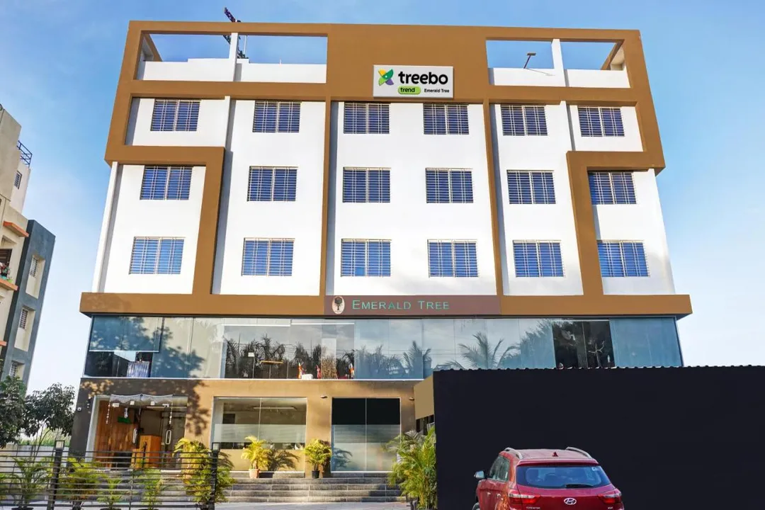 Book couple friendly hotels in Pune with Bag2Bag