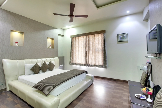 Book Hourly Hotels in Shirdi | Early Checkin Hotels in Shirdi with ...
